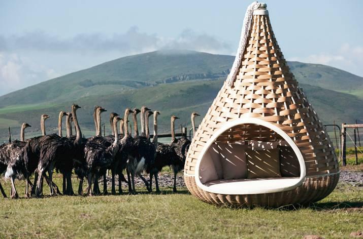 Innovative Nestrest Hanging Pod | Art and Design