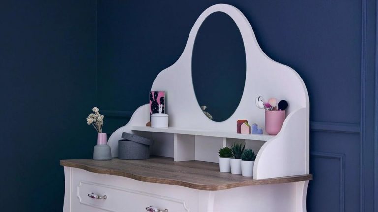 From Rustic to Modern: 30 Vanity Table Ideas for Your Beauty Space ...