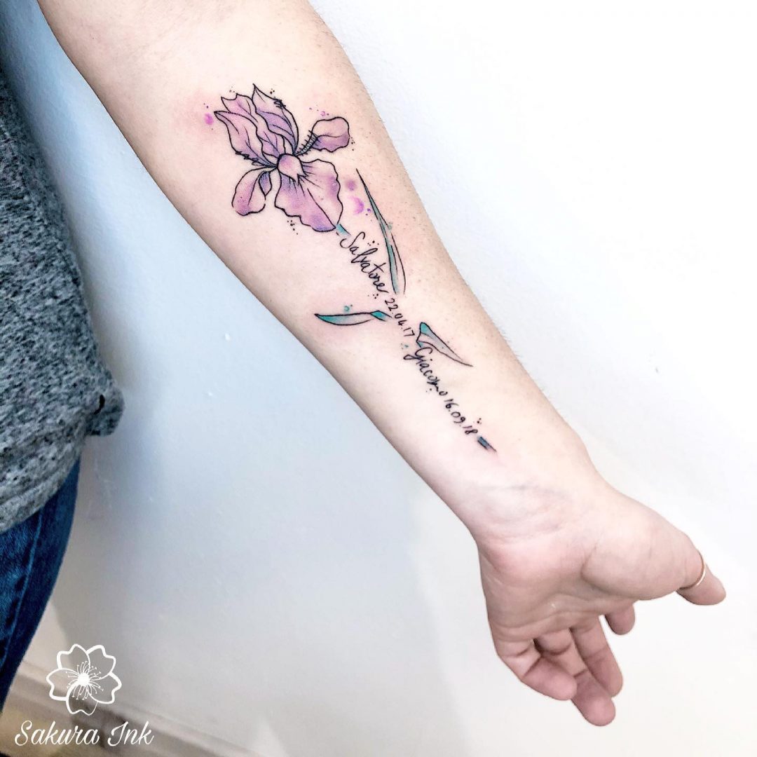 Iris Tattoos: A Blooming Expression of Artistic Beauty | Art and Design