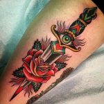 80 Rose and Dagger Tattoo Designs: A Blend of Beauty and Edge | Art and ...